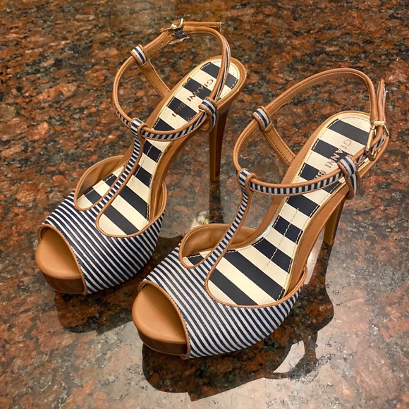 Gianni Bini | Shoes | Gianni Bini Traci Platforms | Poshmark